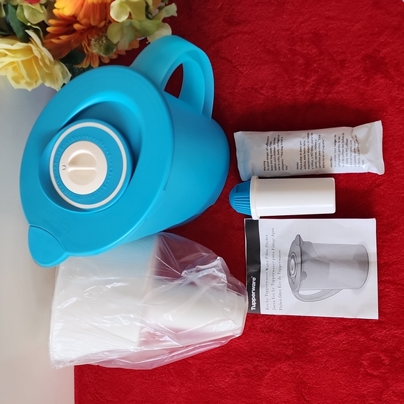 TUPPERWARE. | Kitchen | New Tupperware Water Filter Pitcher Colorblue ...